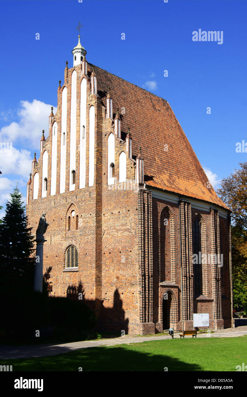 Gothic church poznan Banque de photographies et d’images à haute ...