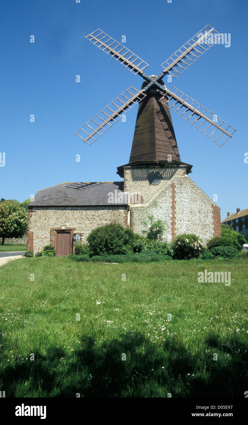 West blatchington windmill Banque de photographies et d’images à haute ...