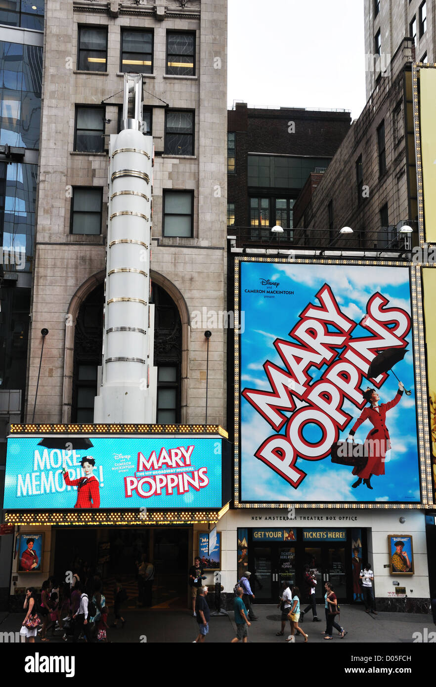 Mary poppins affiche Banque de photographies et d’images à haute ...