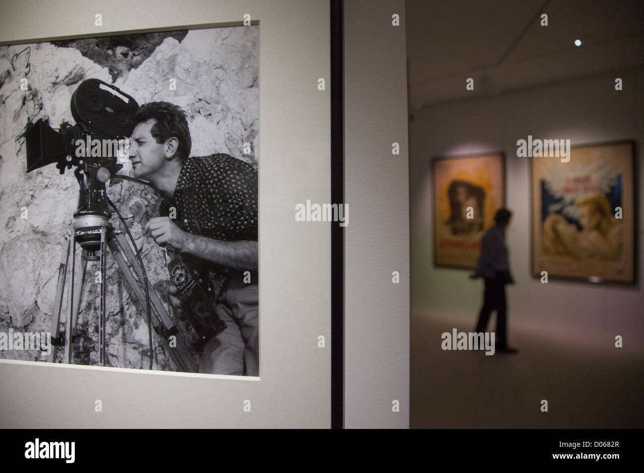 PHOTO DE LUCIEN CLERQUE TOURNAGE MUSÉE JEAN COCTEAU COLLECTION SEVERIN ...