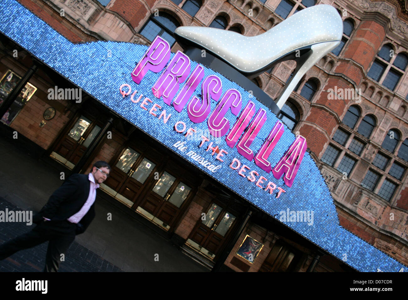 Priscilla queen desert musical Banque de photographies et d’images à ...
