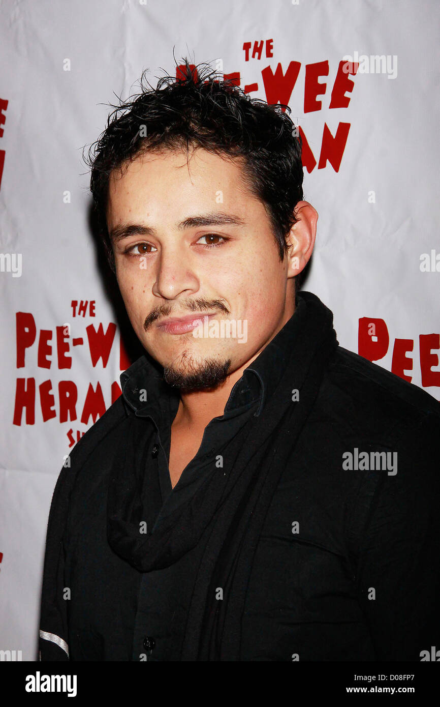 Jesse Garcia soirée d'ouverture de la production de Broadway "Les Pee ...