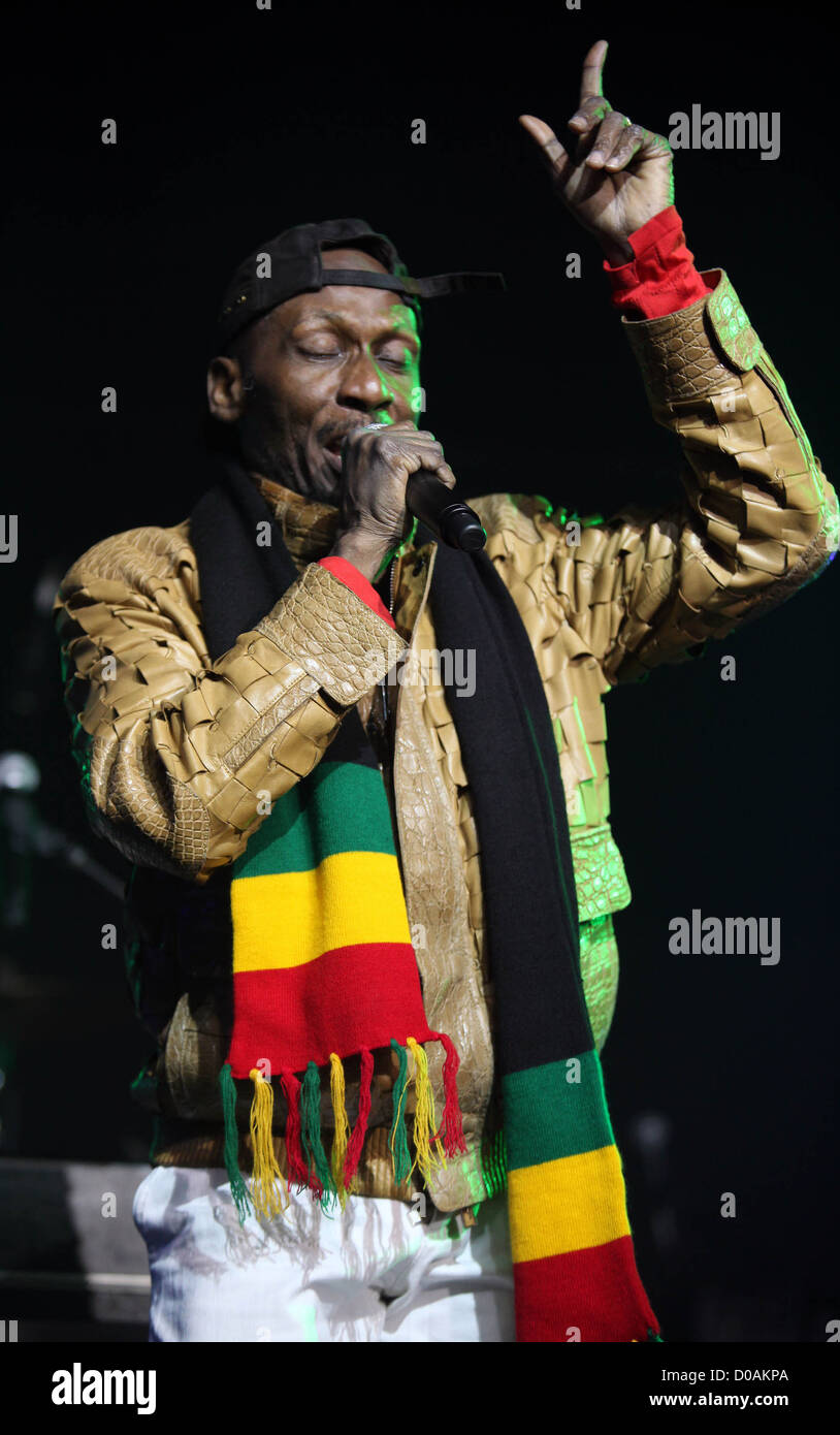 Jimmy Cliff La 6ème témoin de changement de discussion Dîner-bénéfice ...