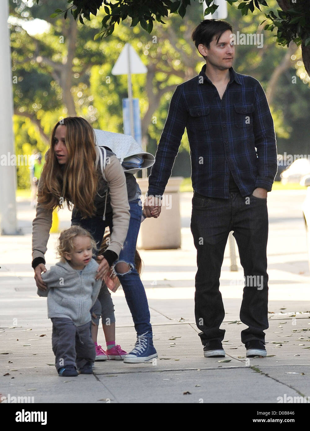 Ruby sweetheart maguire and otis tobias maguire Banque de photographies et d’images à haute ...