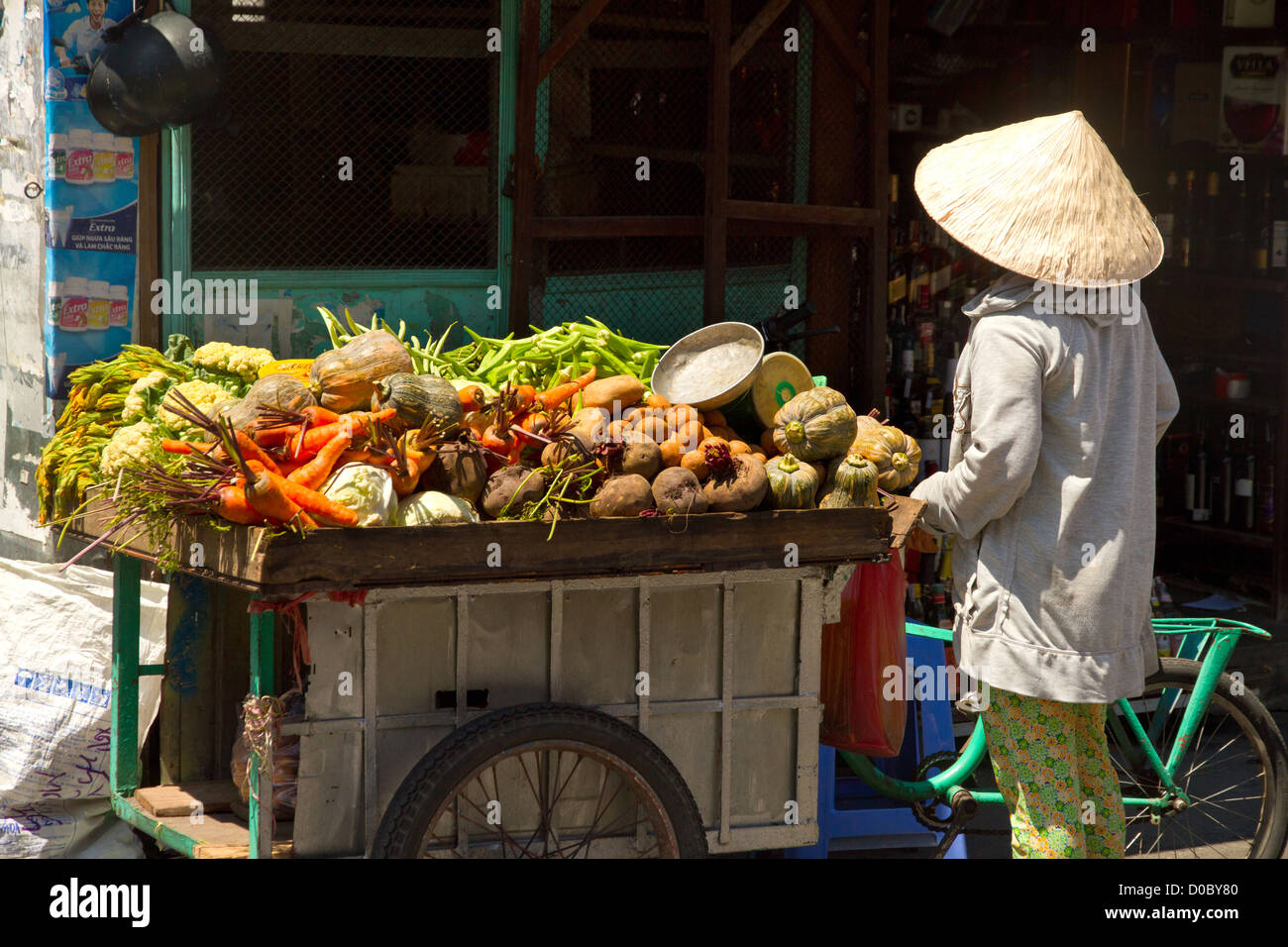 Vegetable merchant Banque de photographies et d’images à haute ...