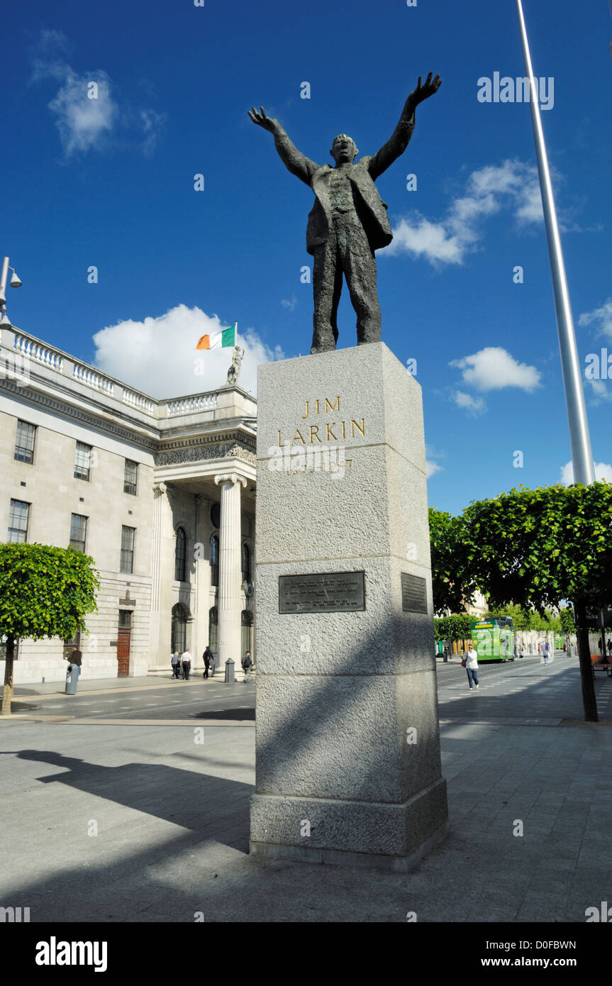 Statue de jim larkin Banque de photographies et d’images à haute ...