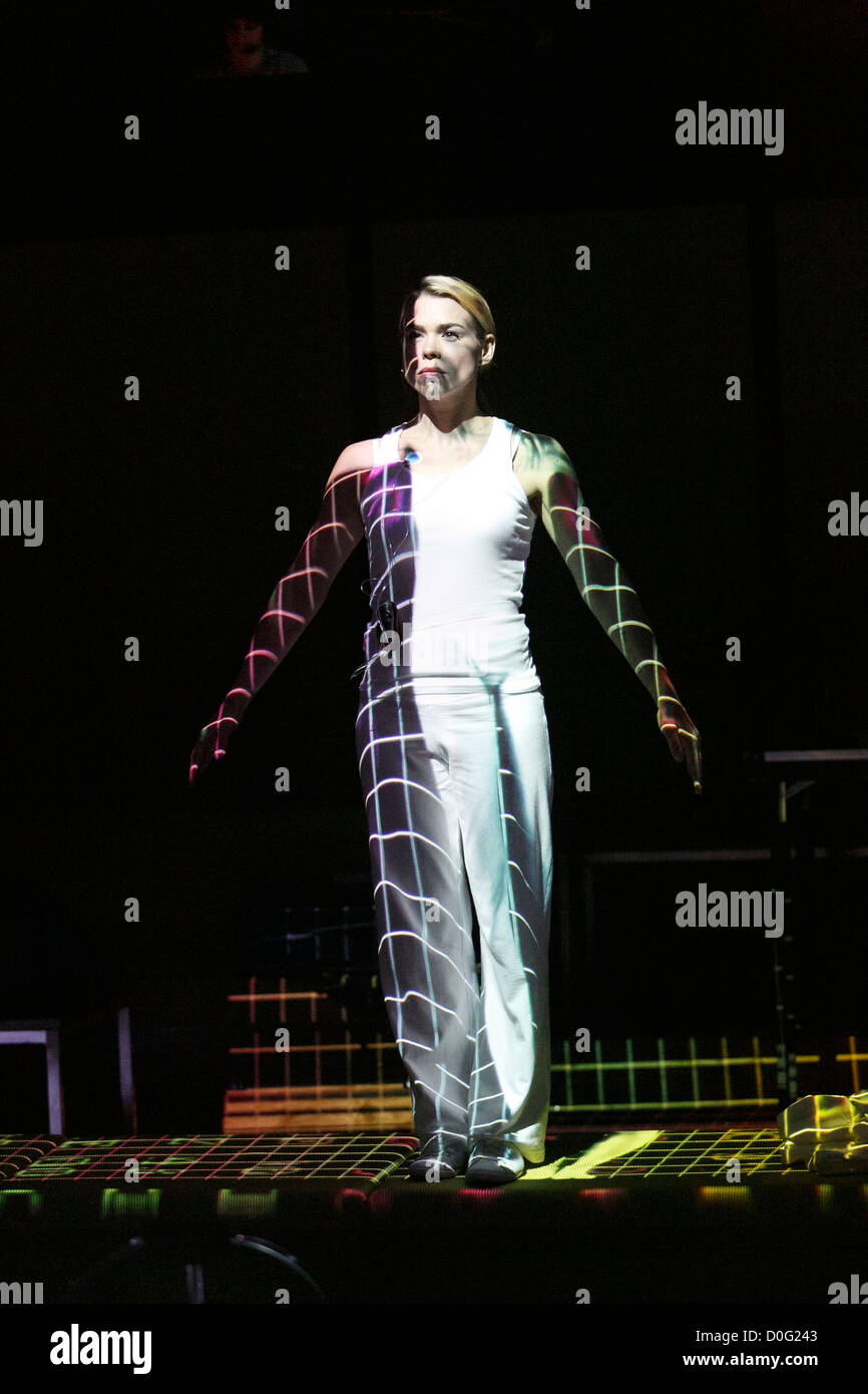 Miriam buether Banque de photographies et d’images à haute résolution ...