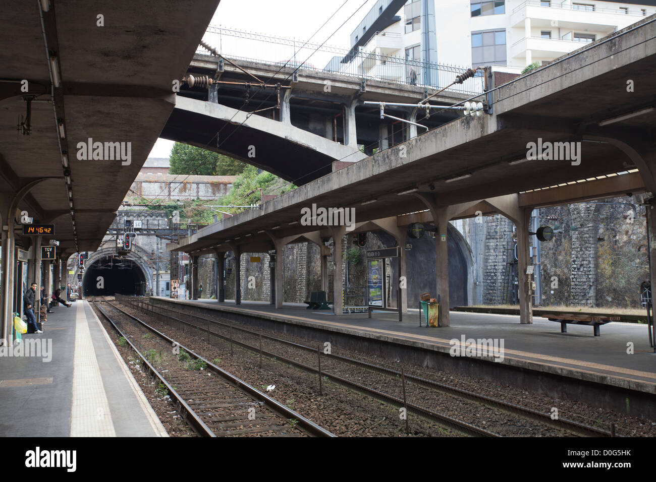 La gare de Rouen-Rive-droite. Rouen, France Photo Stock - Alamy