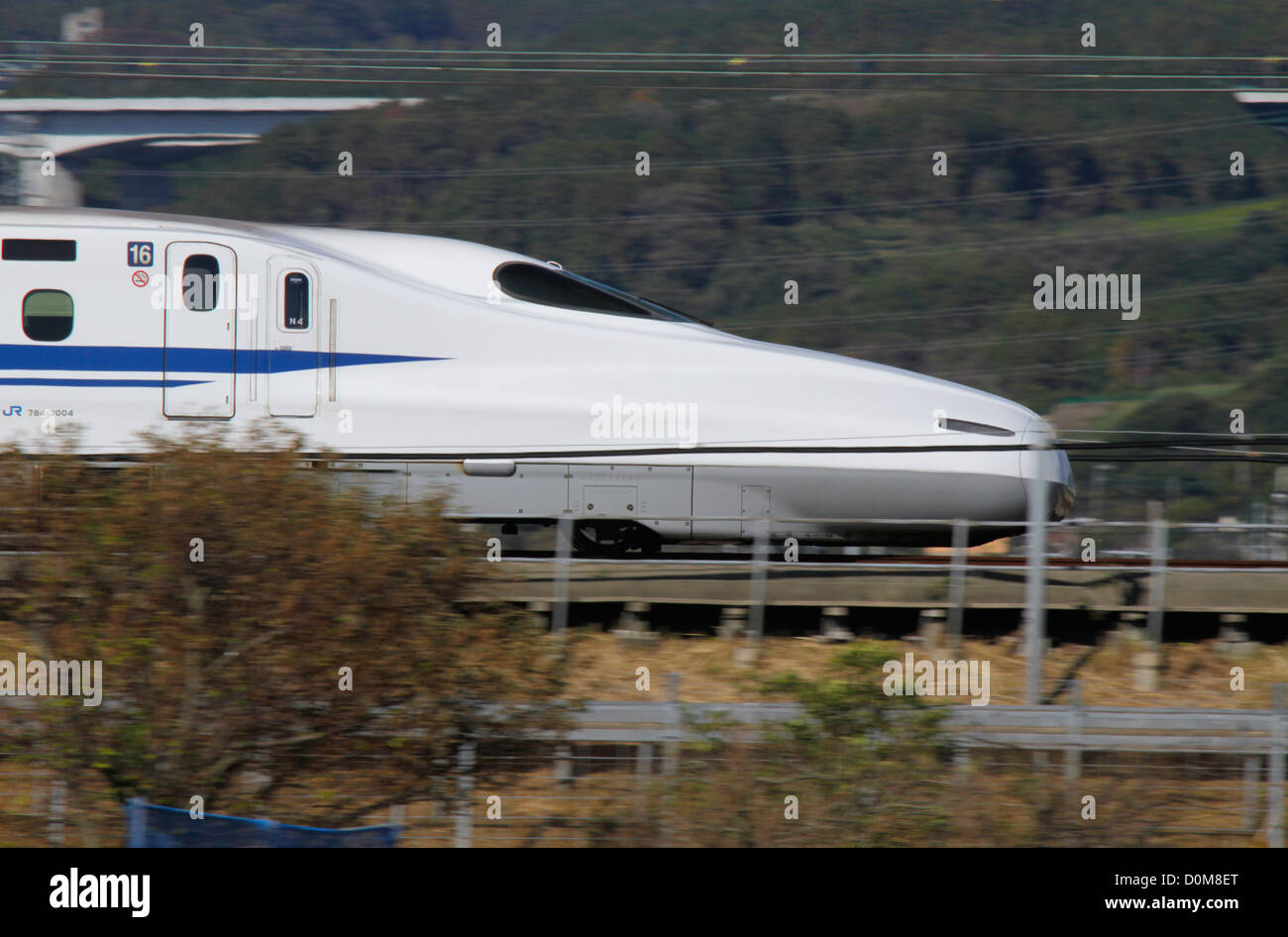 Japanese n700 shinkansen train Banque de photographies et d’images à ...