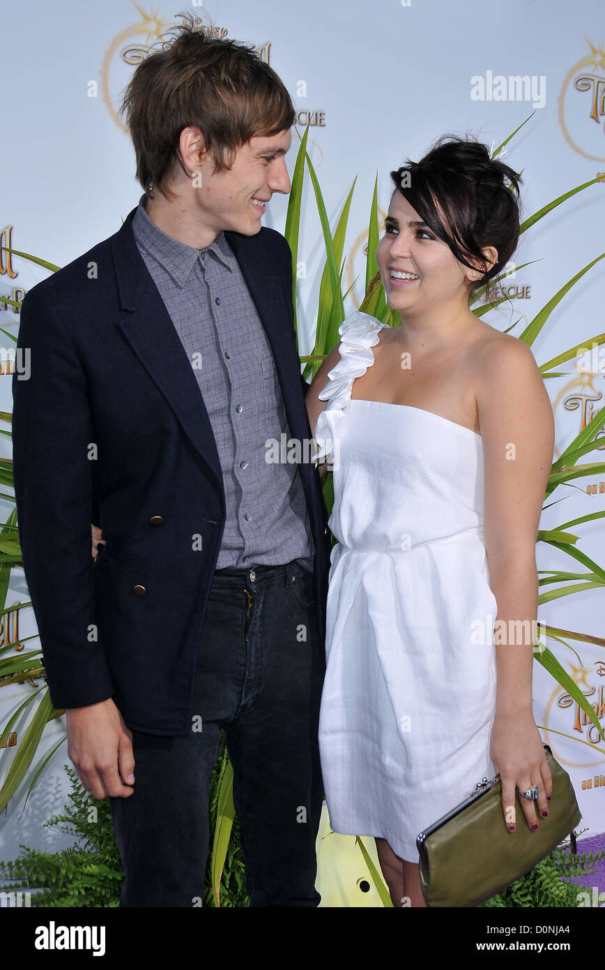 Mae Whitman Et Landon Pegg Le Disney Pixar Picnic In The Park Première