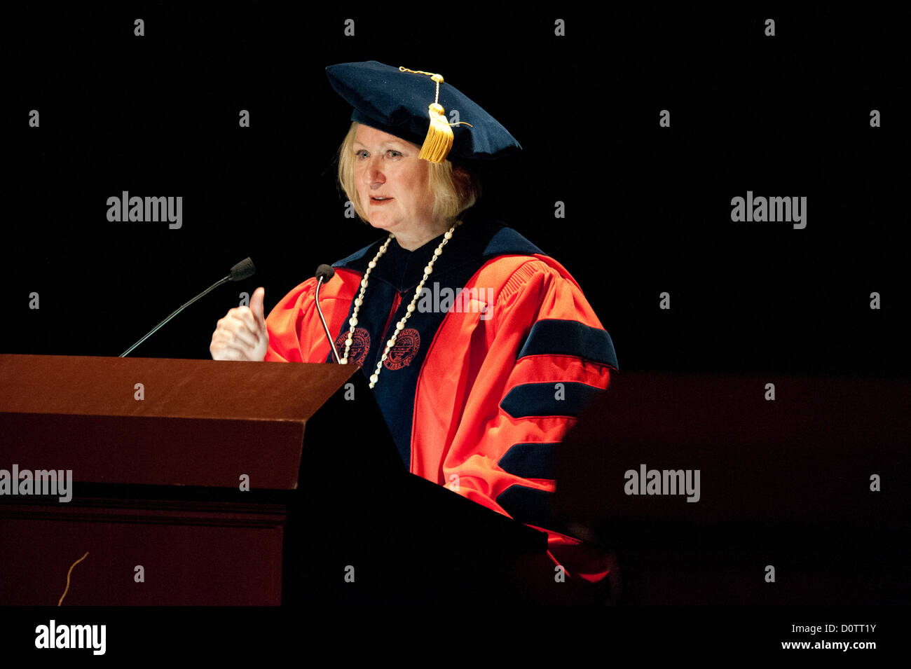 30 novembre 2012 - Tucson, Arizona, États-Unis - ANN WEAVER HART, le ...