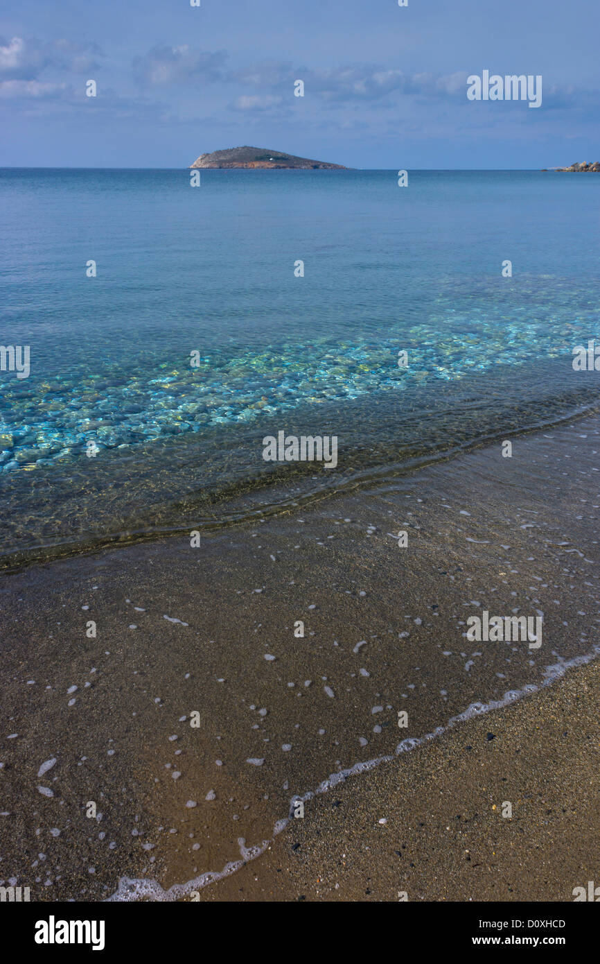 Mer bleue claire Banque de photographies et d’images à haute résolution ...