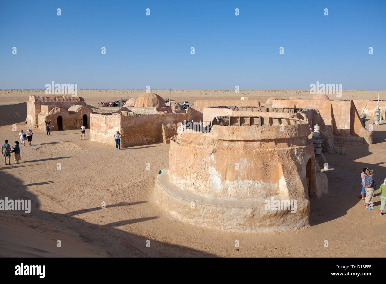 Ancien décor de cinéma avec des décors pour le film 'Star Wars' par ...