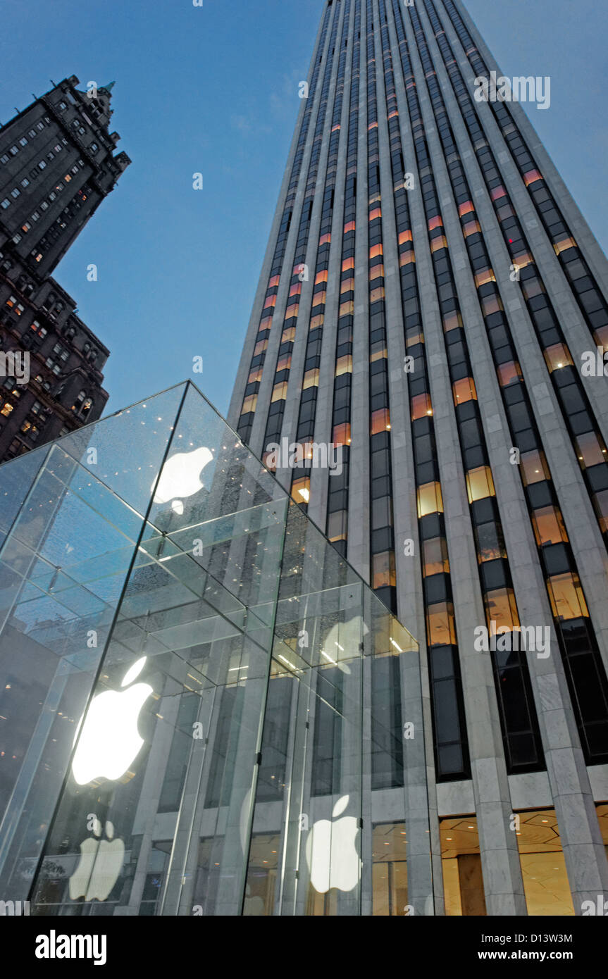 Apple store 5th avenue new york city Banque de photographies et d ...