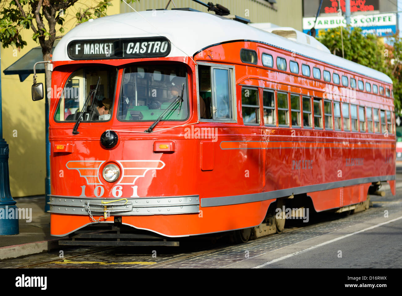 Tramways avant Banque de photographies et d’images à haute résolution ...