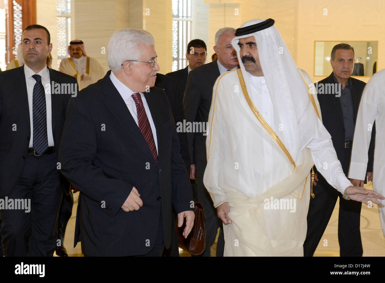 Qatar emir hamad bin khalifa al thani Banque de photographies et d’images à haute résolution ...