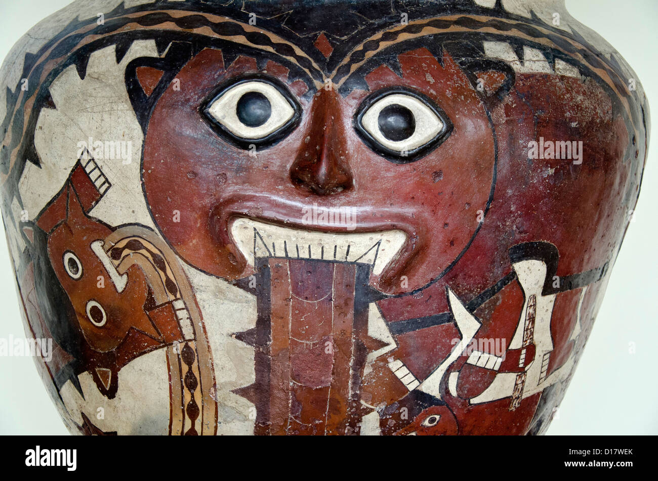 Ceramic vessel nazca culture 100 Banque de photographies et d’images à ...