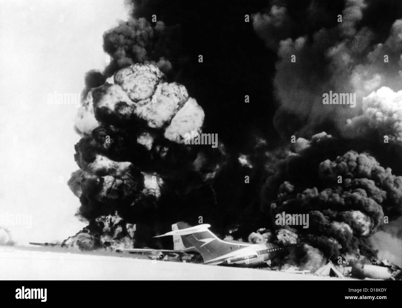 Hijacked airliners blown up Banque de photographies et d’images à haute ...