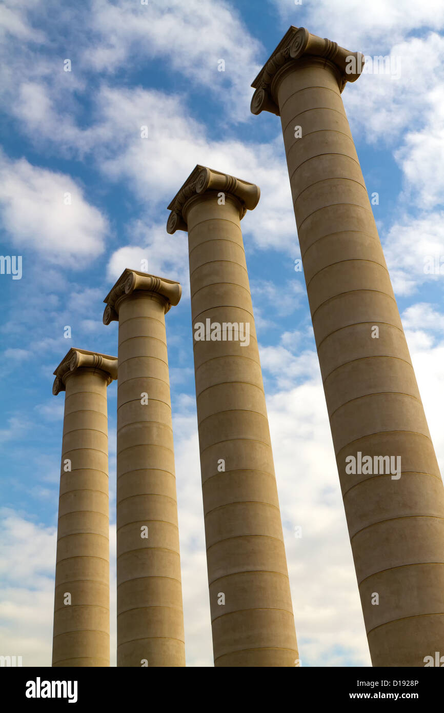 Colonnes massives Banque de photographies et d’images à haute ...