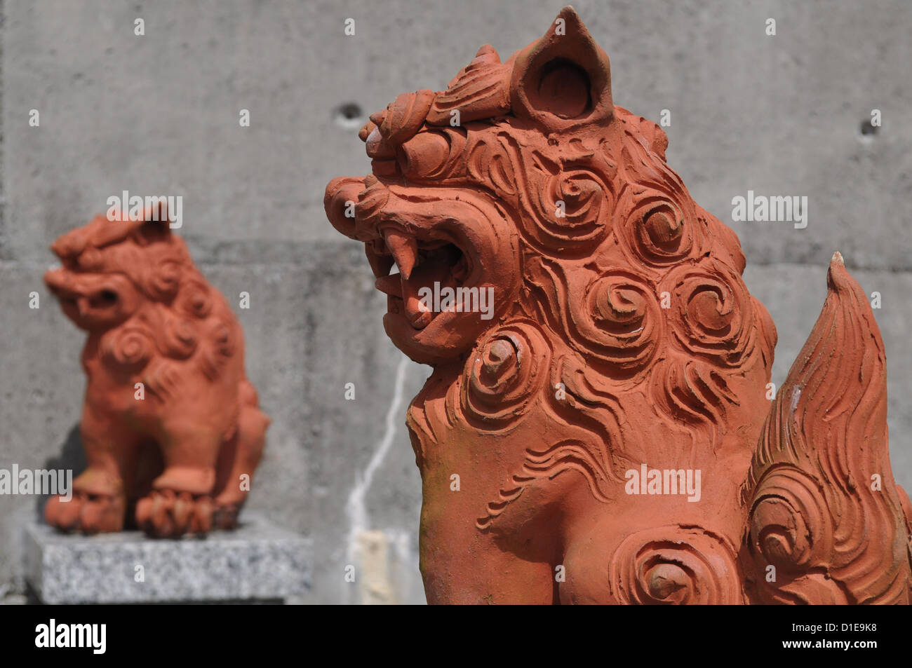 Ryukyuan shisa Banque de photographies et d’images à haute résolution ...