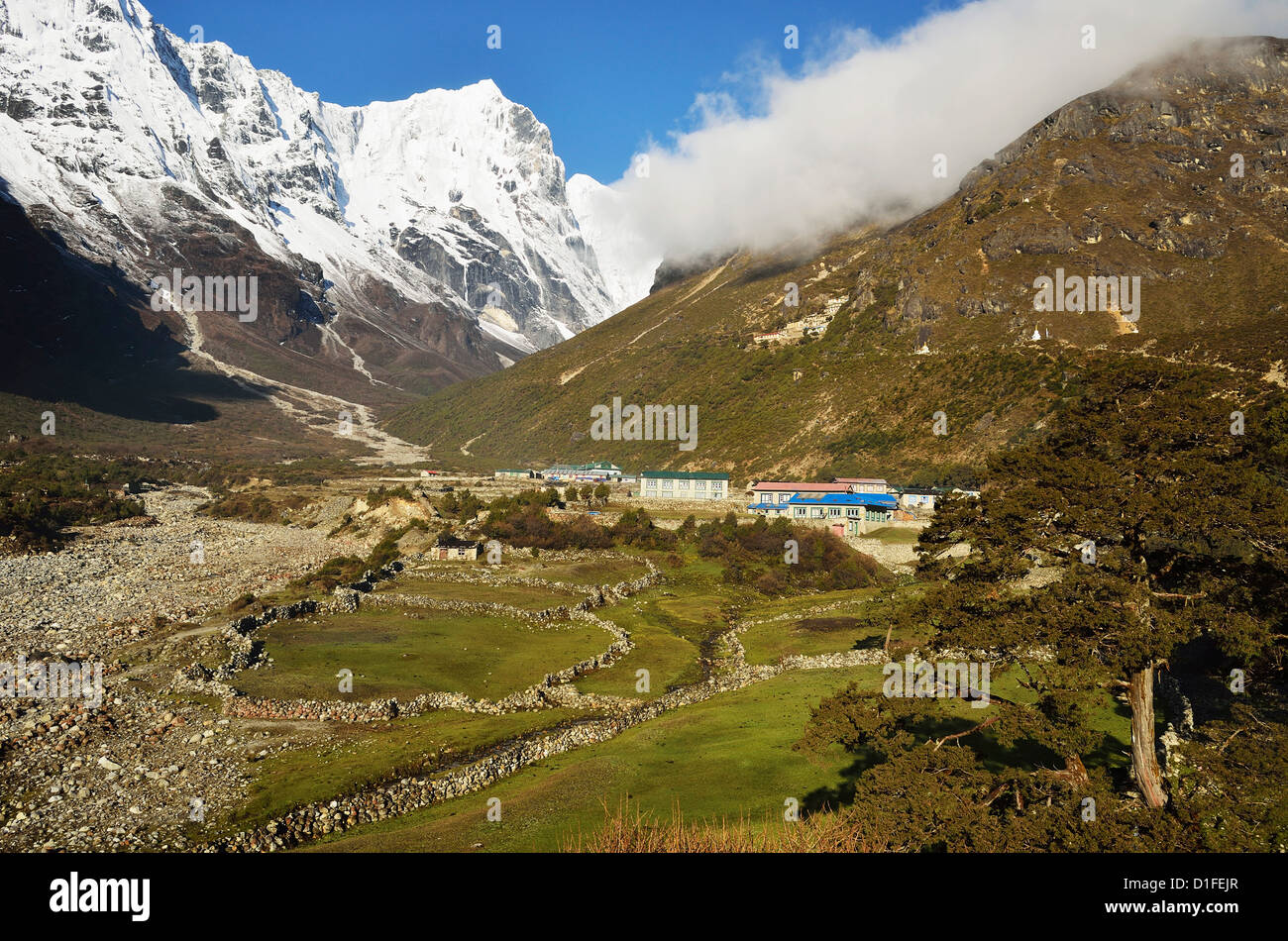Solukhumbu district Banque de photographies et d’images à haute ...