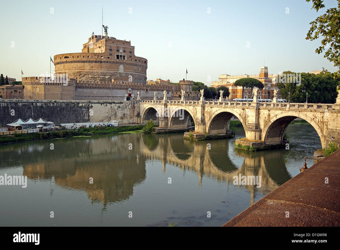 Pont saint ange et chateau italie Banque de photographies et d’images à ...