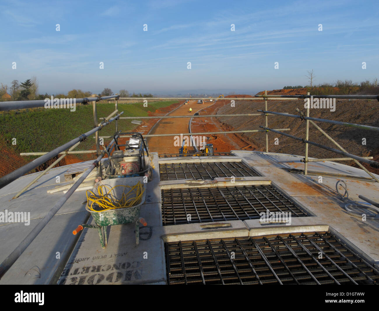 BEBO precast couper et couvrir tunnel arch in-situ en fonte mixte de la ...