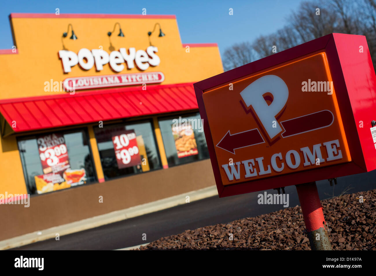 Logo du restaurant popeyes Banque de photographies et d’images à haute ...