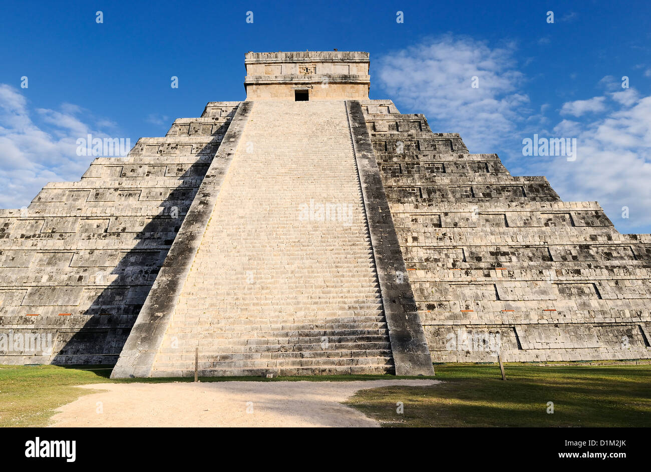 Pyramide mexique Banque de photographies et d’images à haute résolution ...