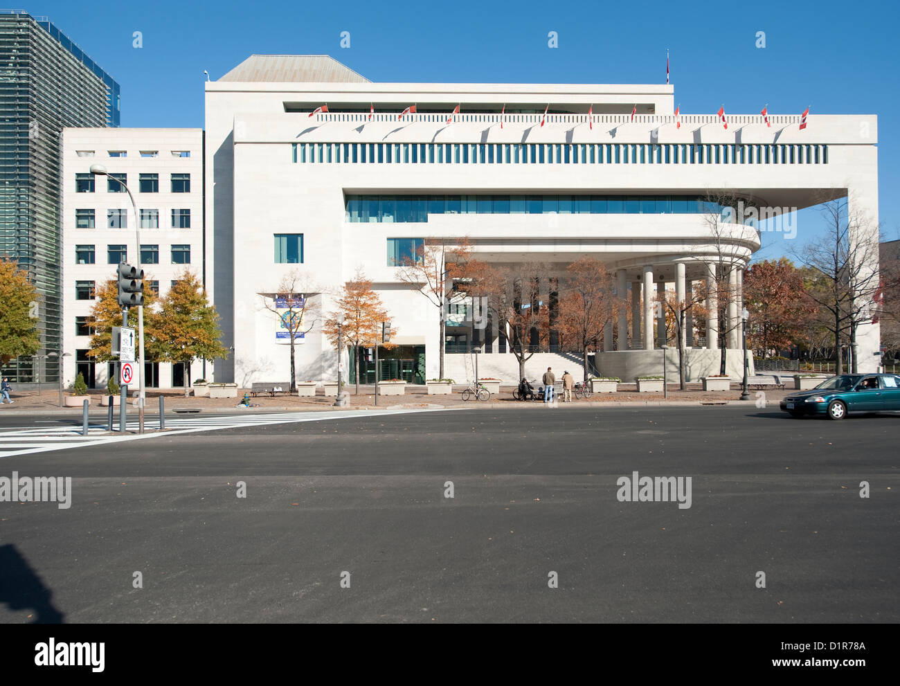 Canadian embassy building Banque de photographies et d’images à haute ...
