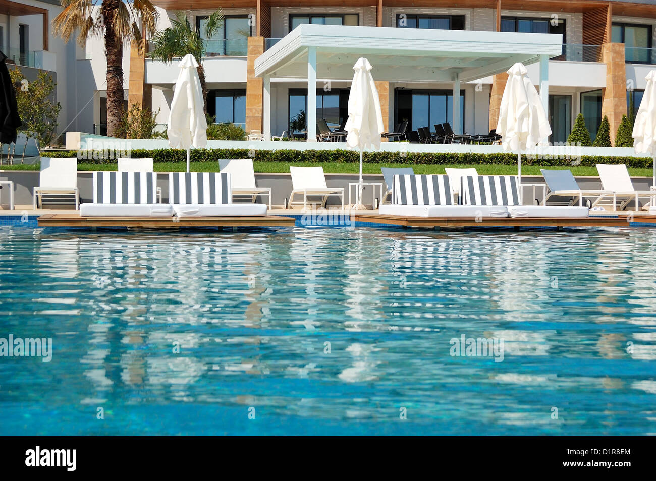Piscine jacuzzi plage villa de luxe Banque de photographies et d’images ...