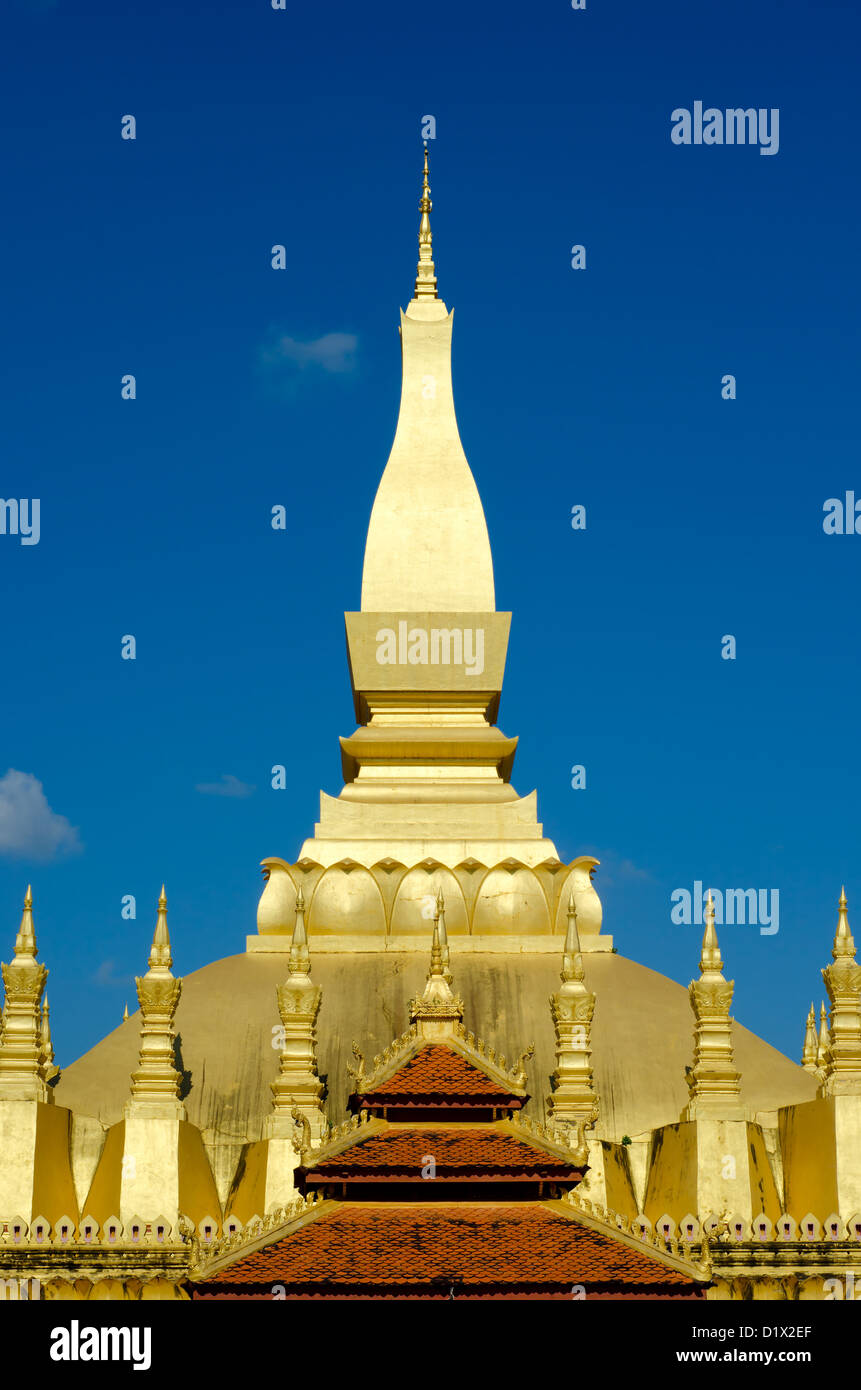 Pha That Luang stupa à Vientiane, au Laos. Le monument national le plus ...