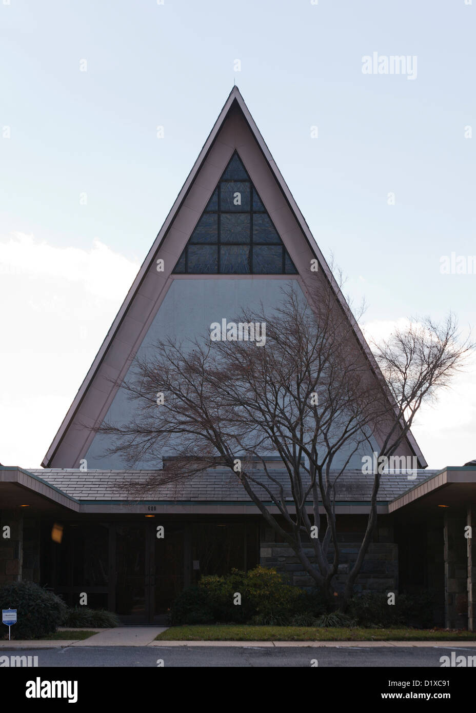 Triangle Triangulaire Banque d'image et photos - Alamy