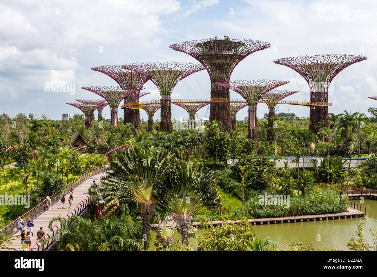 Supertrees gardens bay Banque de photographies et d’images à haute ...
