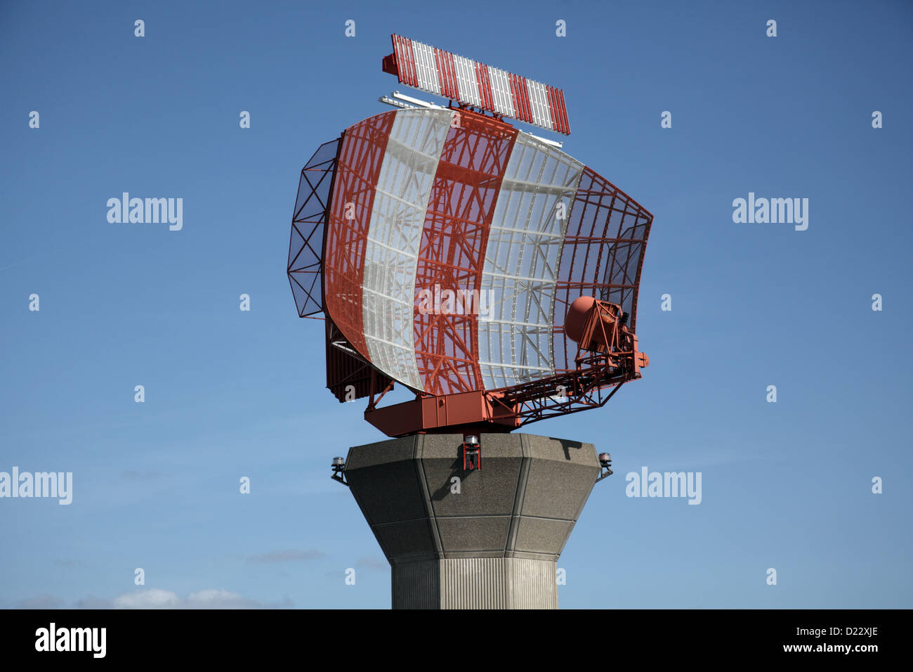 Heathrow air traffic control radar london Banque de photographies et d ...