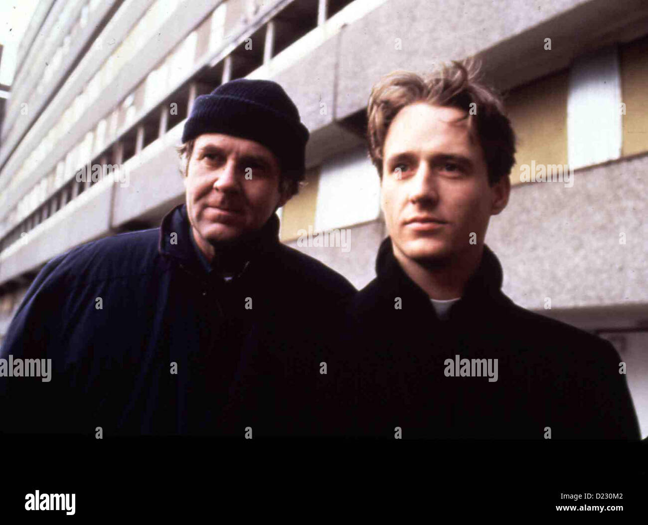 Der Priester Prêtre Tom Wilkinson, Linus Roache Pater Greg (Linus ...