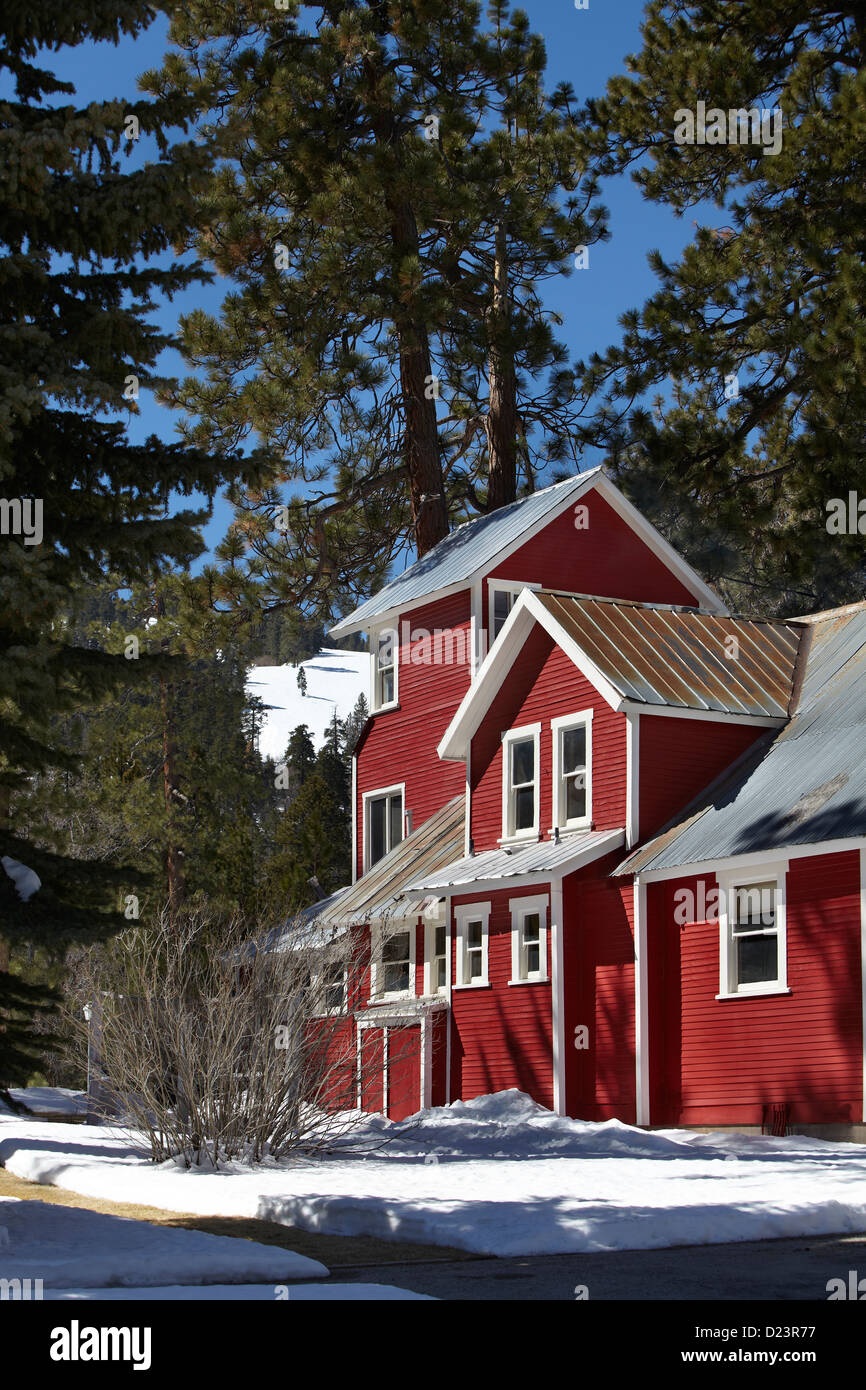 Personage et neige Banque de photographies et d’images à haute ...
