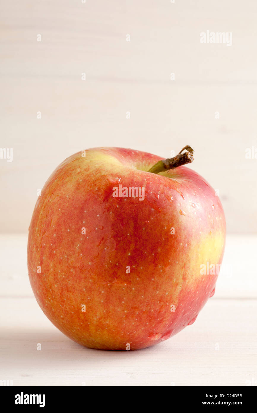 Une pomme Banque de photographies et d’images à haute résolution - Alamy