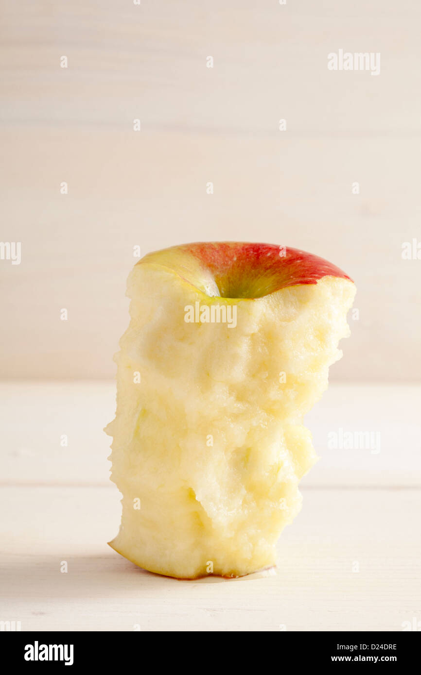 Trognon de pomme Banque de photographies et d’images à haute résolution ...