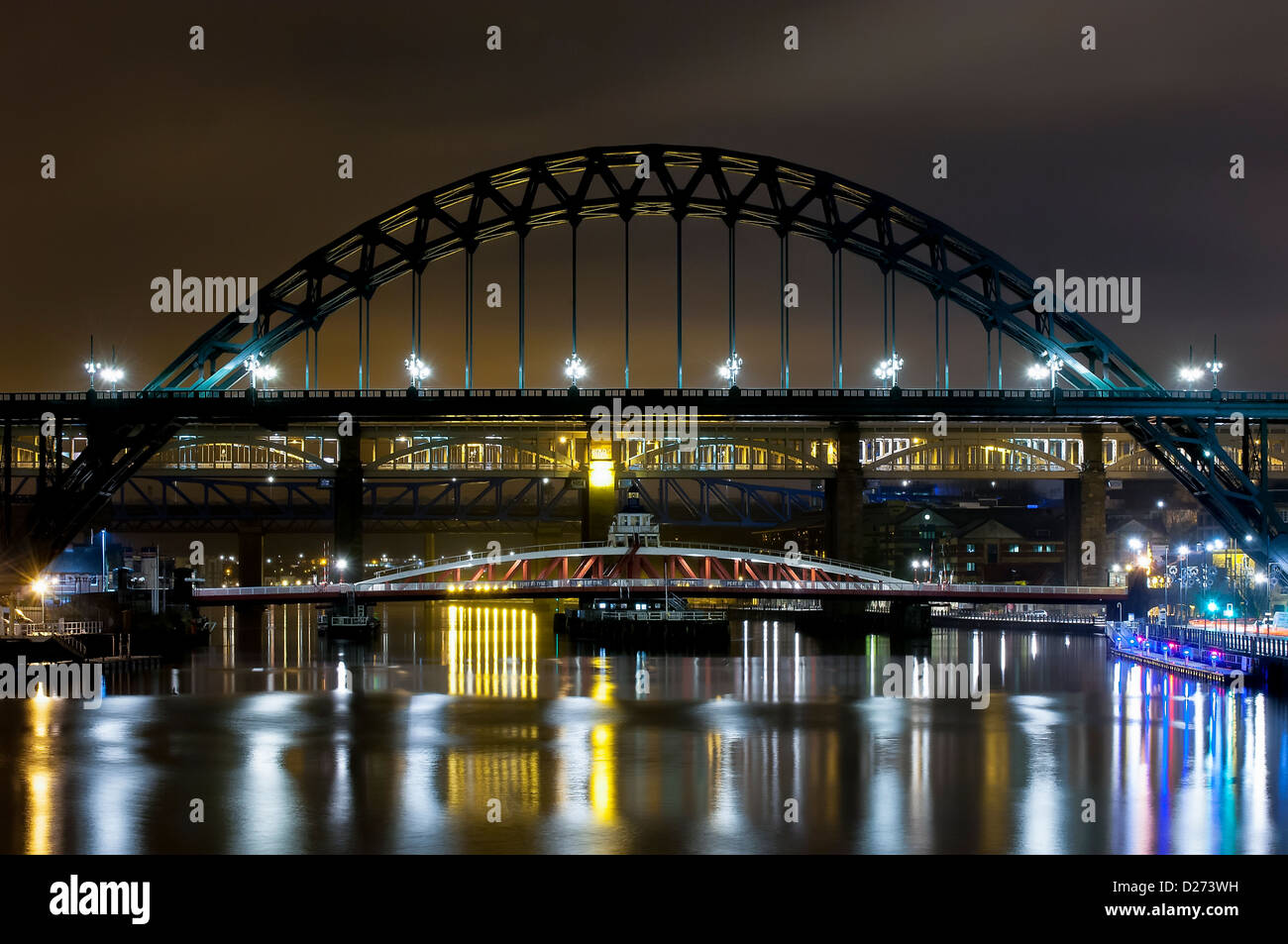 Tyne bridge lights Banque de photographies et d’images à haute ...