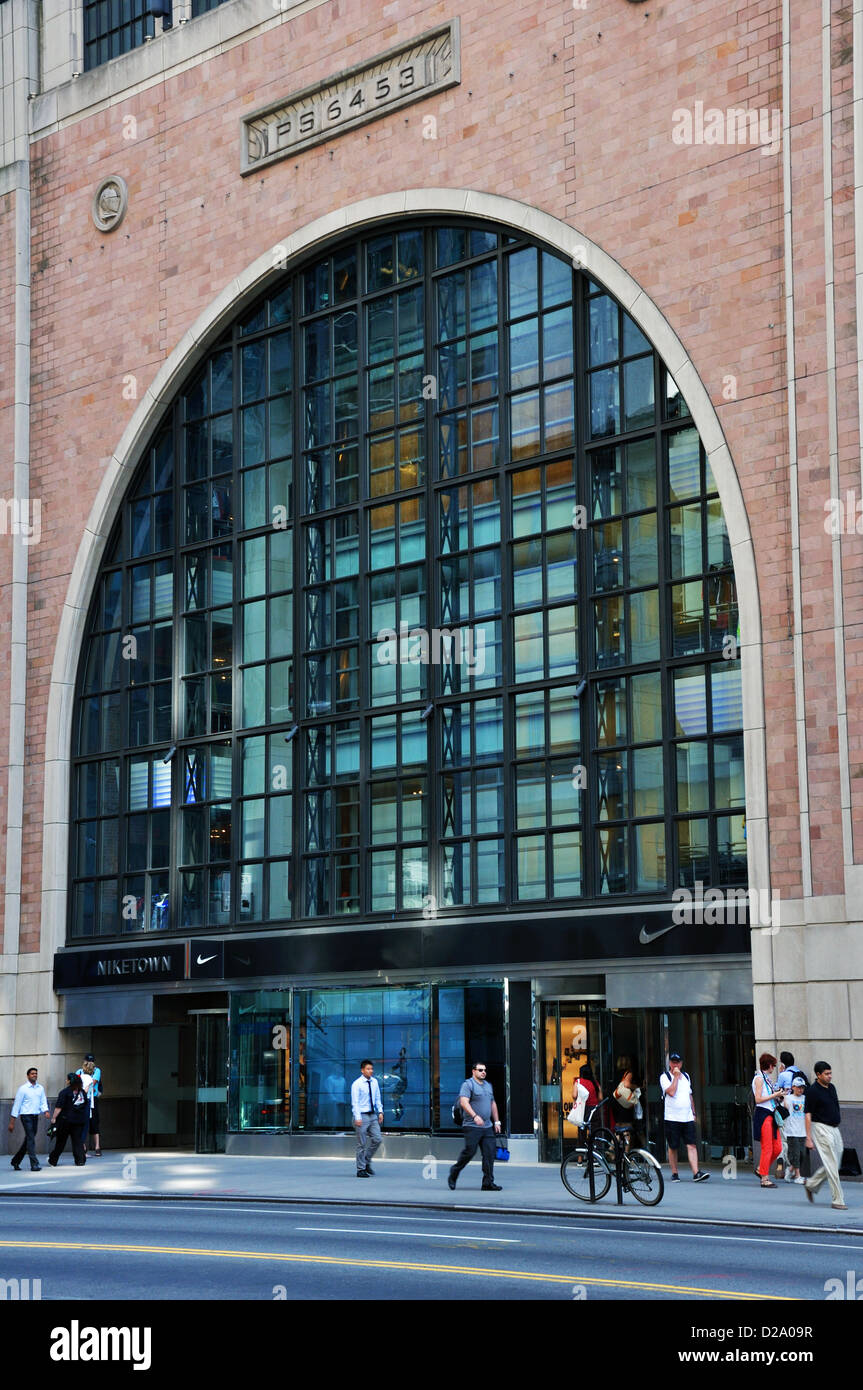 Nike Store New York Banque d'image et photos - Alamy