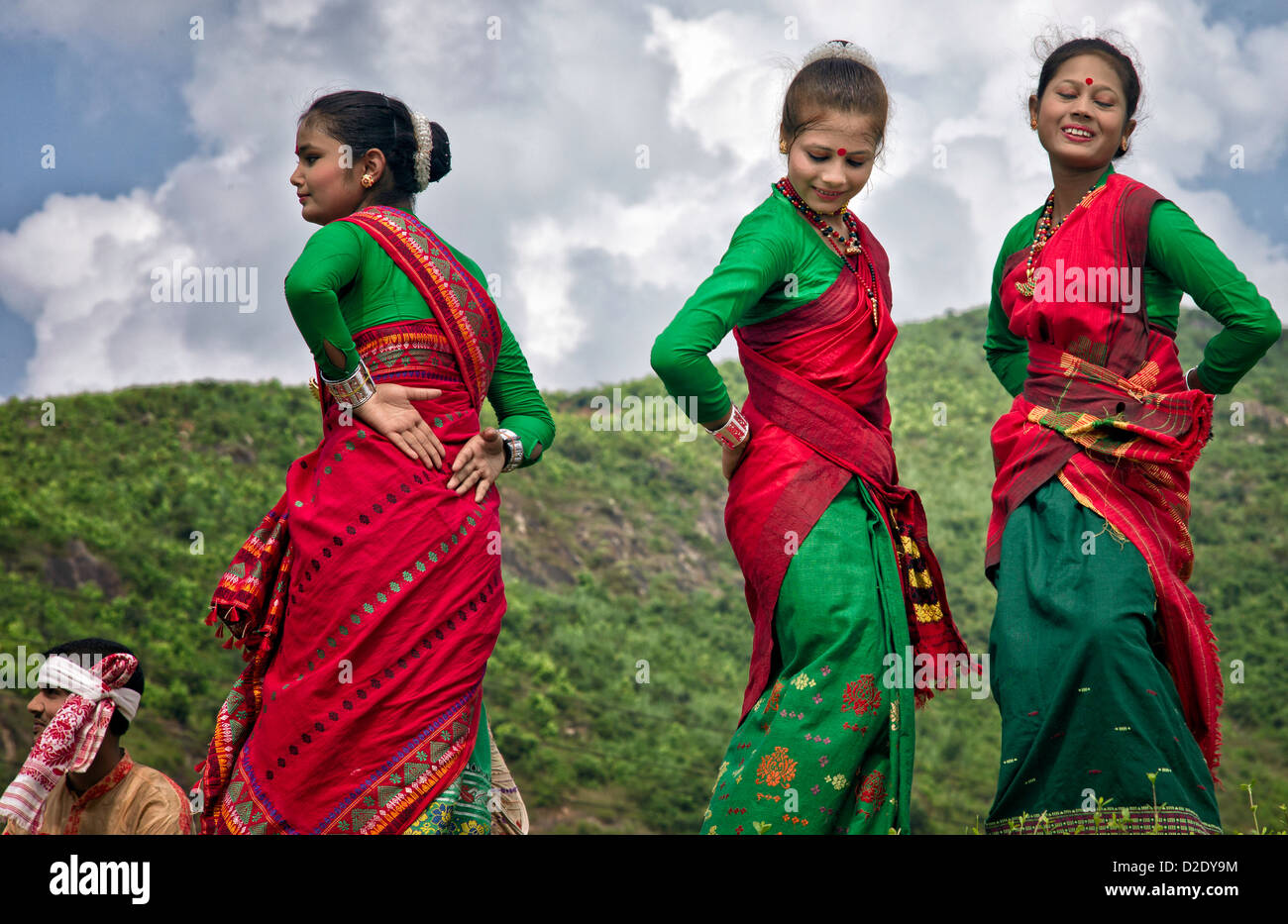 Assam traditional dancers Banque de photographies et d’images à haute ...
