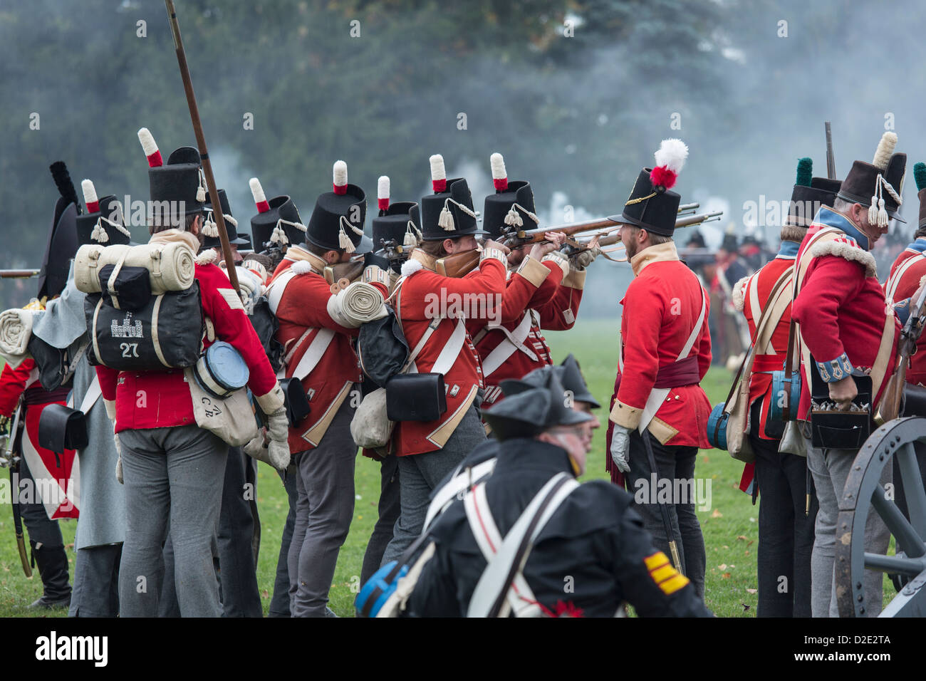 De reconstitution historique représentant les soldats britanniques de ...