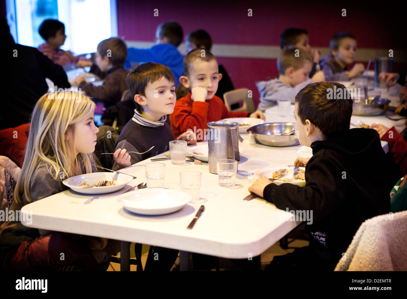 Cantines scolaires Banque d'image et photos - Alamy