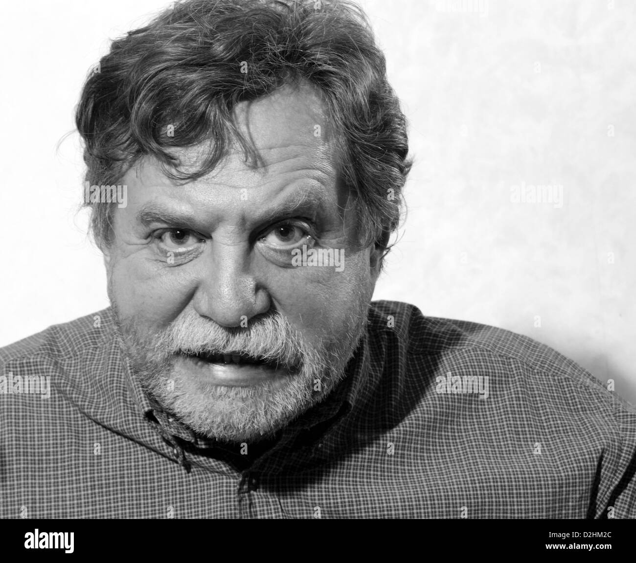 Homme agressif Banque de photographies et d’images à haute résolution ...