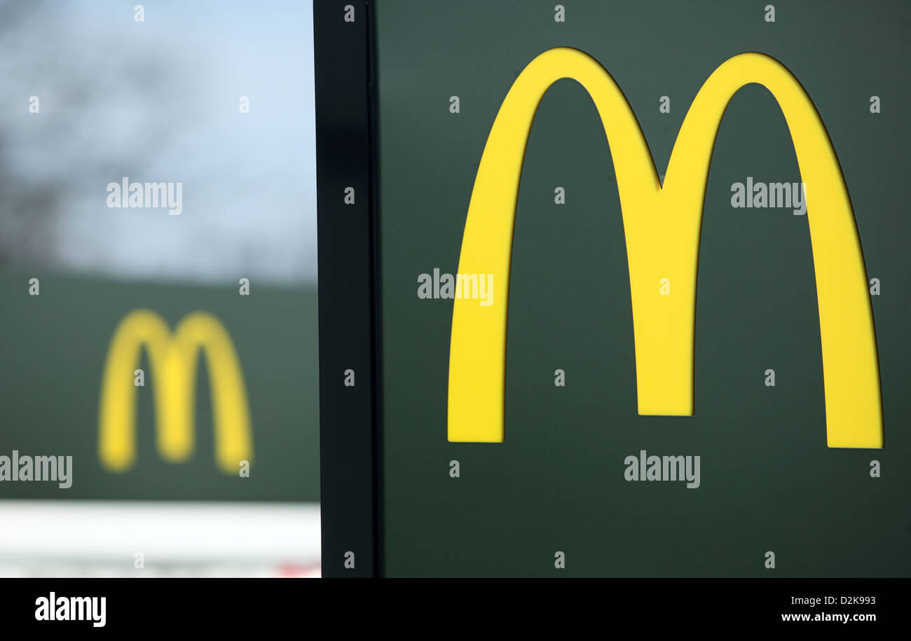 El logo de mcdonalds Banque de photographies et d’images à haute ...