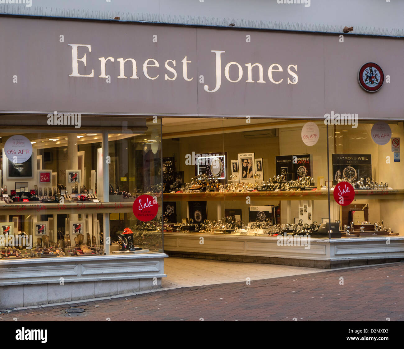 Ernest jones logo Banque de photographies et d’images à haute ...