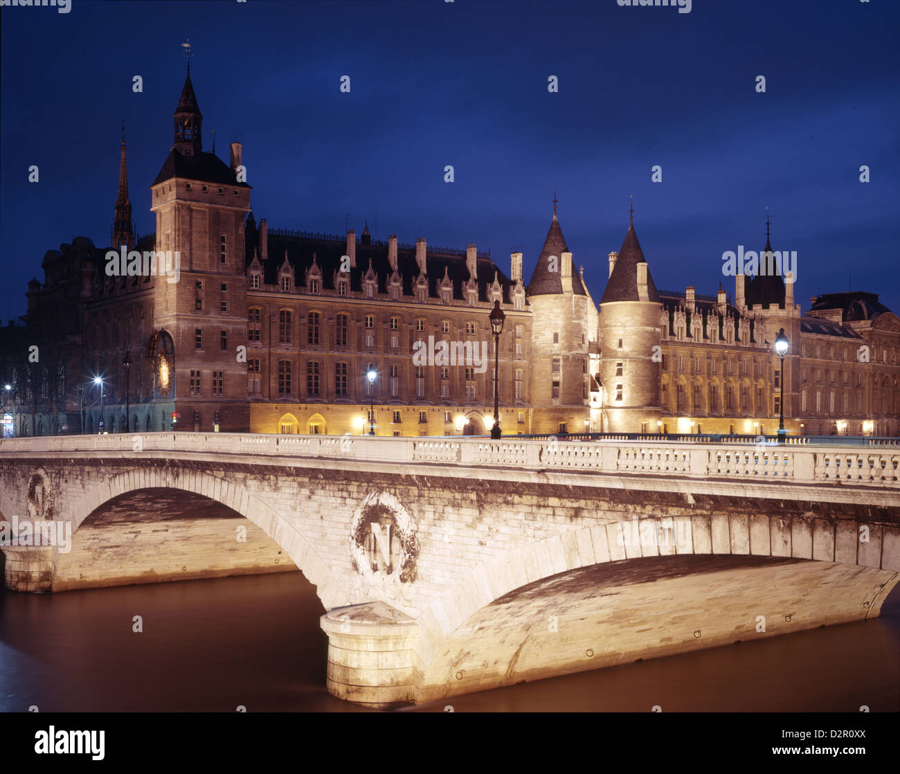 Pont Au Change Paris France Banque d'image et photos - Alamy