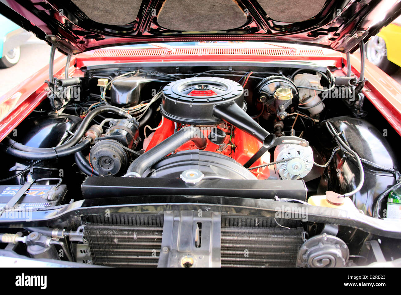 Chevy v8 engine Banque de photographies et d’images à haute résolution ...