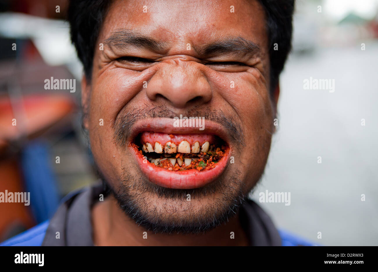 Chewing betel Banque de photographies et d’images à haute résolution ...